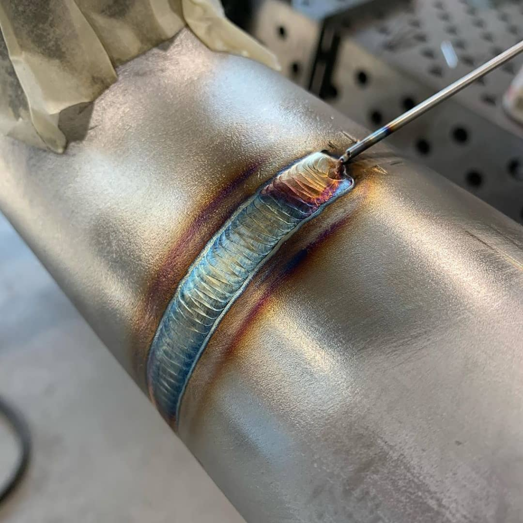 Robot Welding Machine - LUX METAL